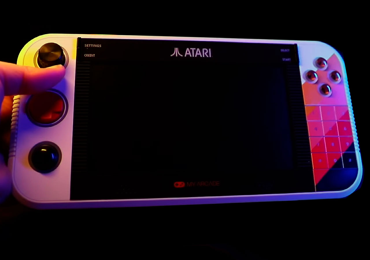 Atari Regresa Sorpresivamente Presentando La Consola Portatil ...